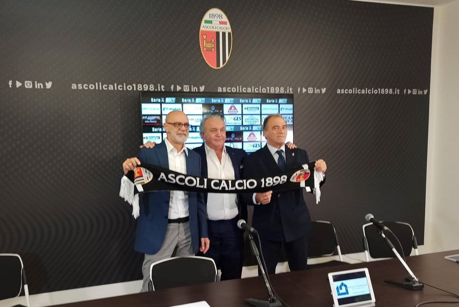 Presentato il nuovo direttore generale Tanzi: "Quello di Rizzetta è un ...